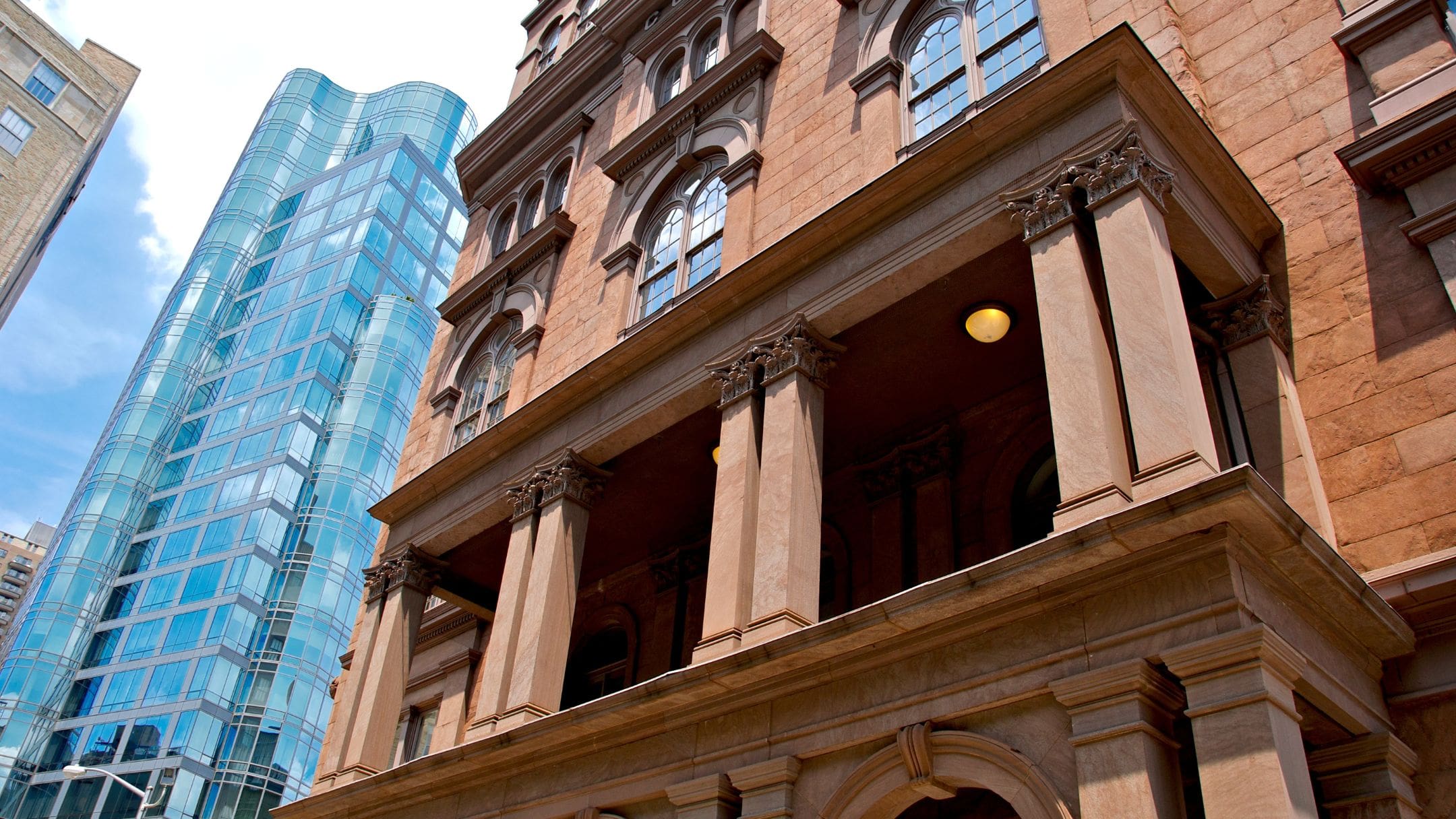 The world's first shaft elevator - Did you Know? Now you Know